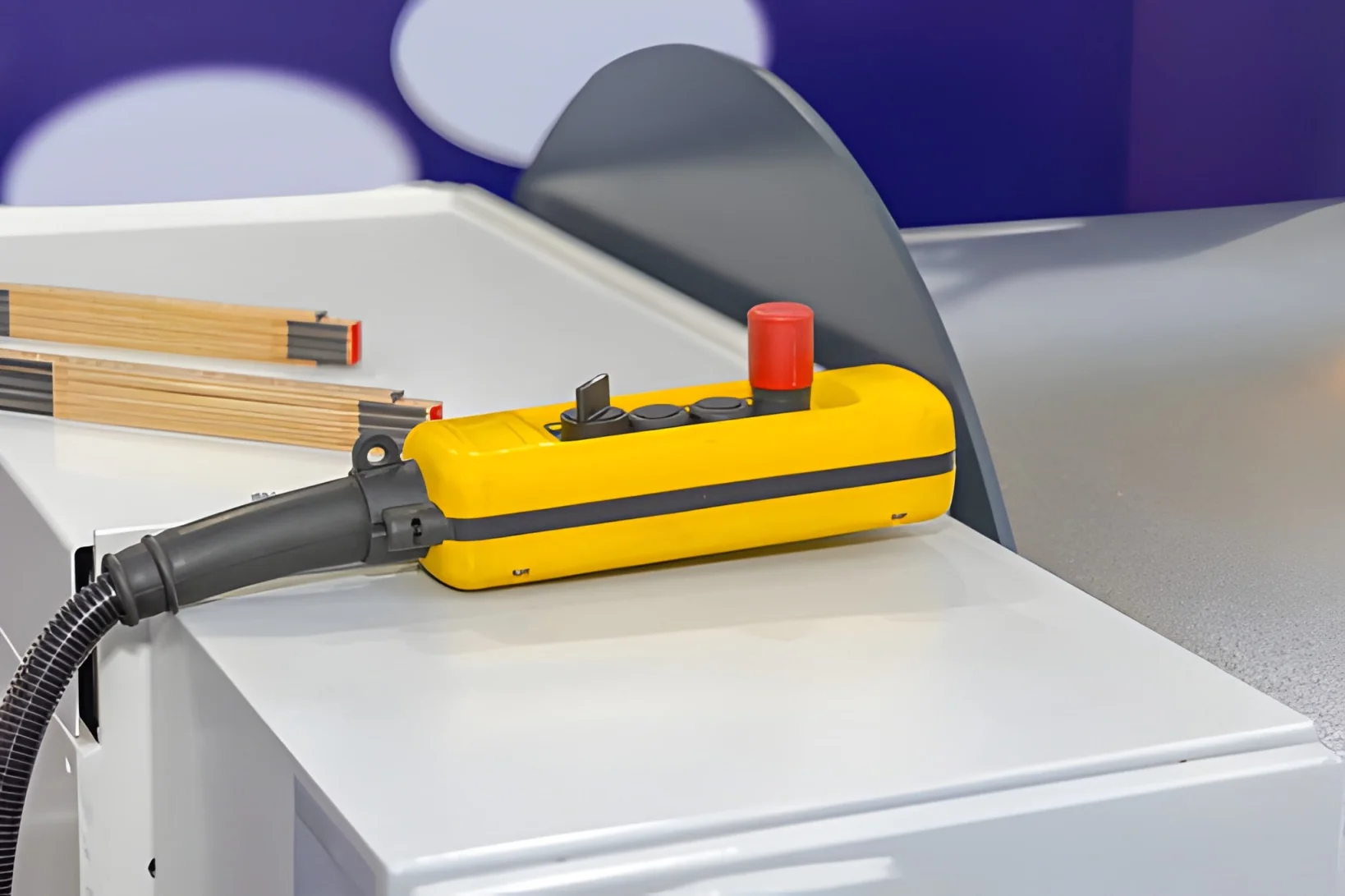 Pendant Control Stations Features and Applications | Wilmall